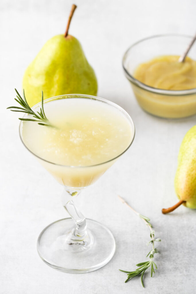 Sparkling Rosemary Pear Martini – Eats by the Beach