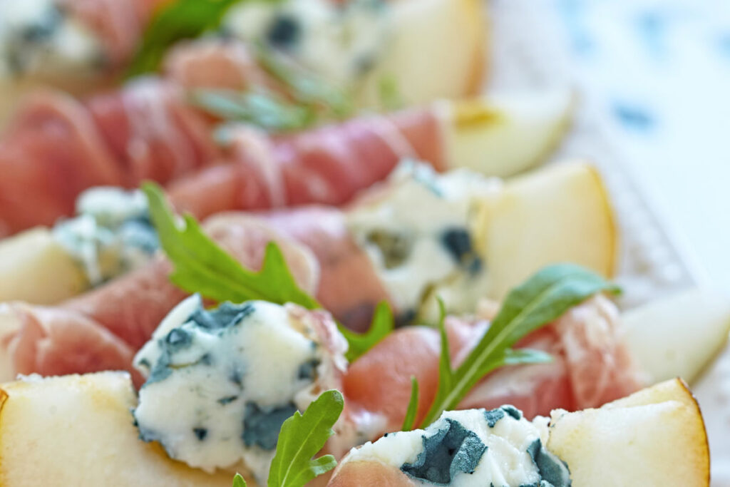 Prosciutto, Pear, And Blue Cheese Appetizers - Eats by the Beach