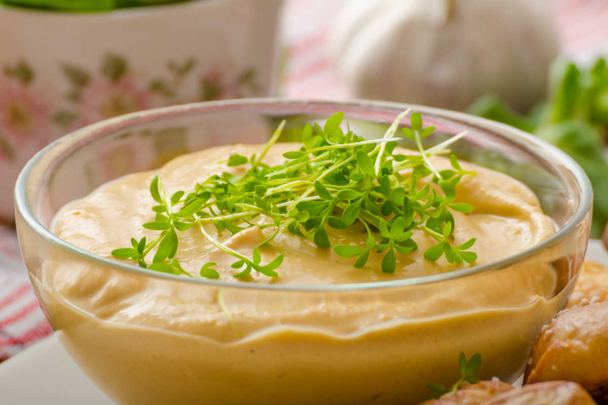 Kentucky Derby Beer Cheese Dip - Eats by the Beach